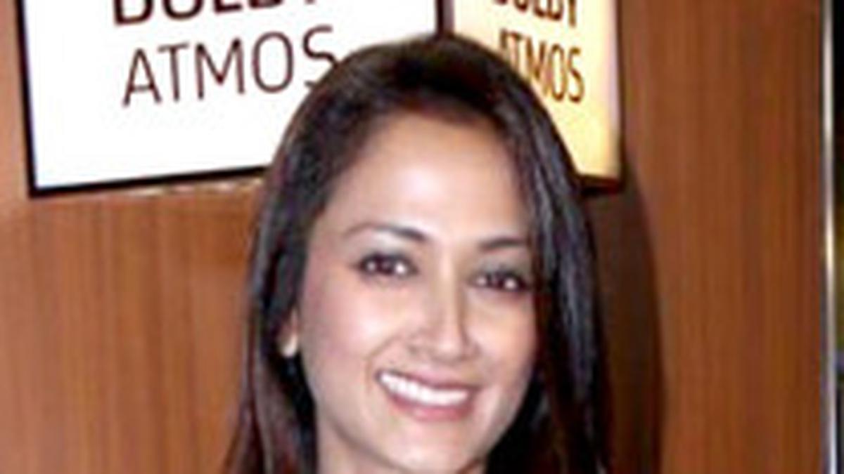 Actor Gayatri Joshi Husband Involved In Car Accident In Italy The Hindu